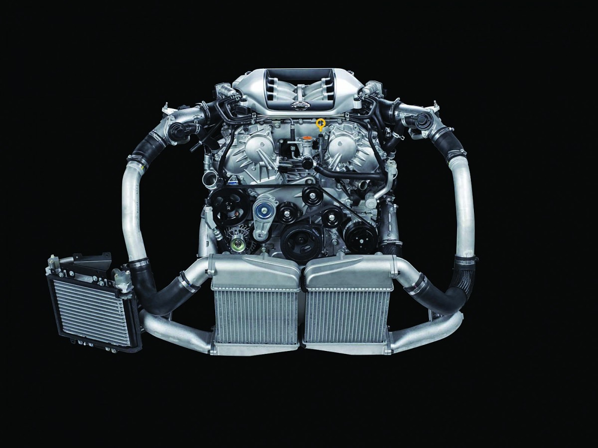 Nissan Skyline GT-R - Auto magazin