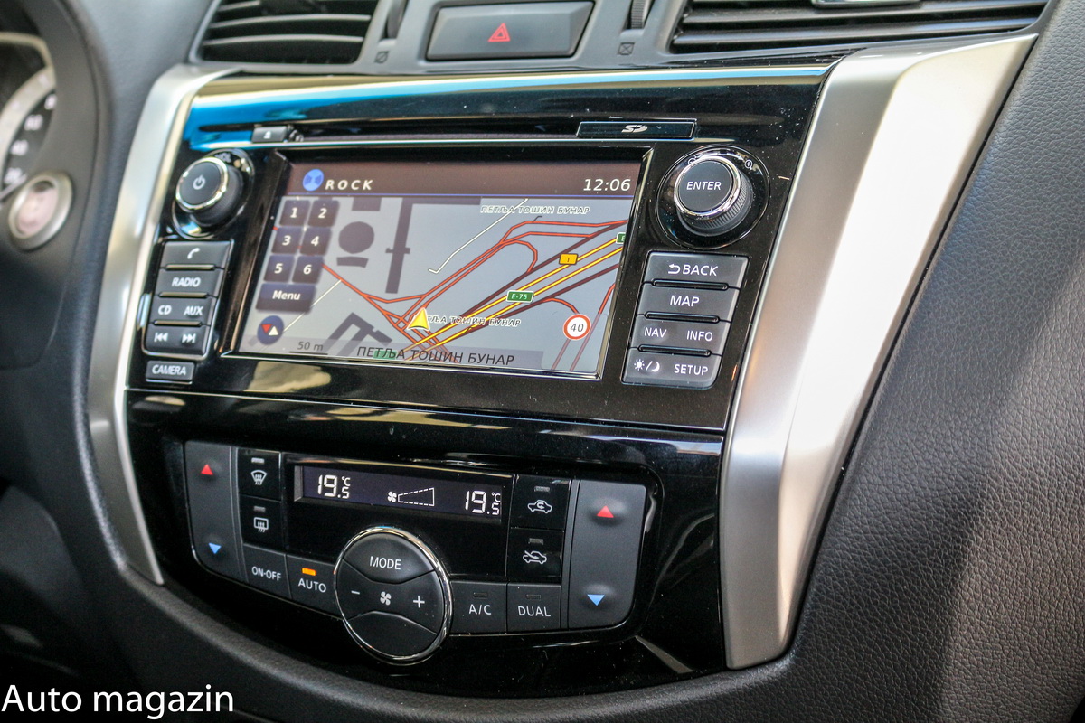 Test: Nissan Navara DC N-Connecta Diff 6 - Auto magazin Transport