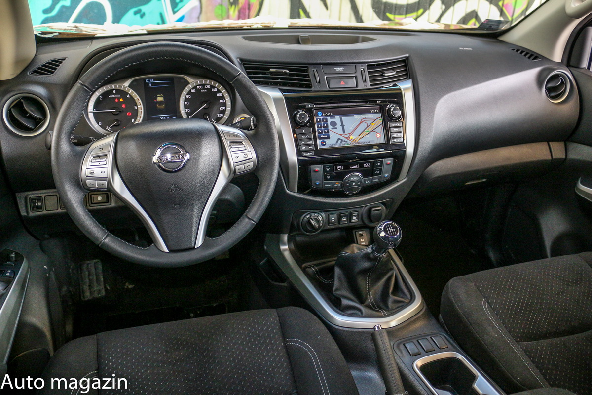 Test: Nissan Navara DC N-Connecta Diff 6 - Auto magazin Transport