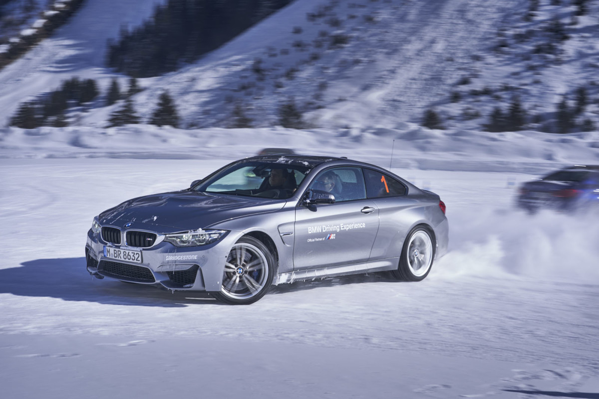 Ekskluziva na snegu: BMW M4 Snow Drift | Auto magazin