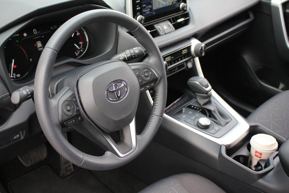 TEST: Toyota RAV4 2,0 AWD CVT Elegant - Auto magazin Najnovije