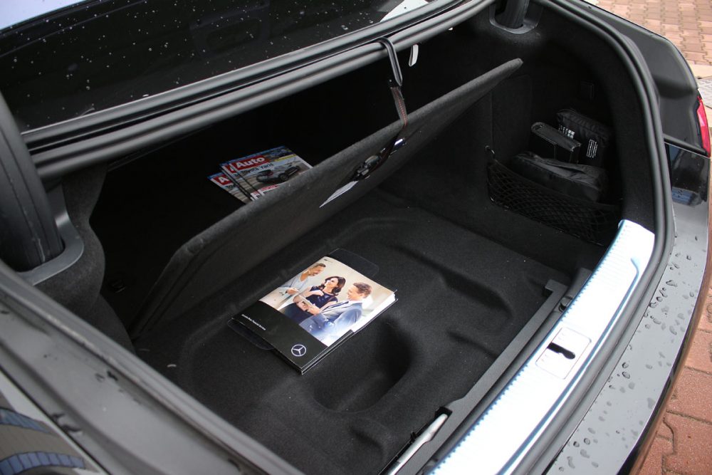 TEST: Mercedes-Benz S400d 4Matic - Auto magazin Najnovije